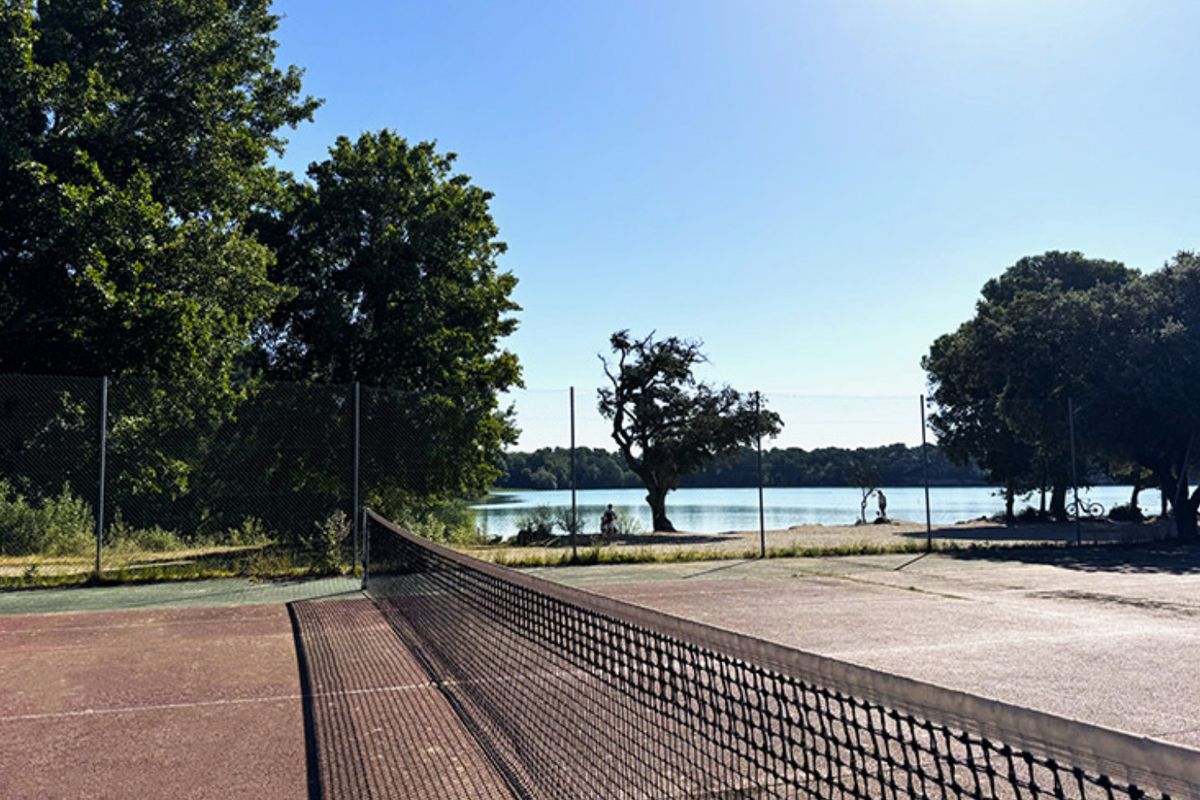 Camping De L'Etang De La Bonde - Sannes - tarifs et avis - Camping and co