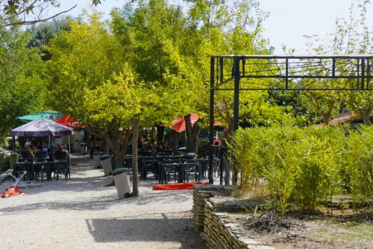 Camping De L'Etang De La Bonde - Sannes - tarifs et avis - Camping and co