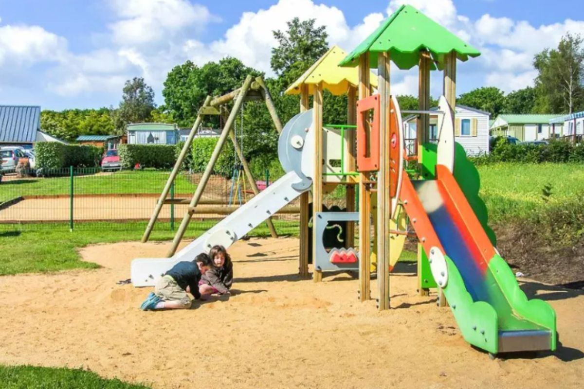 Camping Le Varquez Sur Mer - Plouha - tarifs et avis - Camping and co