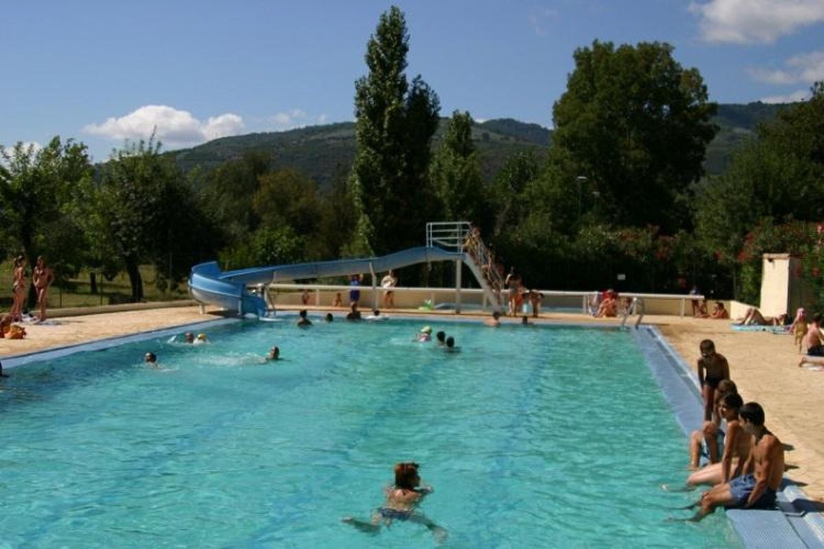 Camping Saint Louis - tarifs et avis Camping - 06550 La Roquette-sur ...