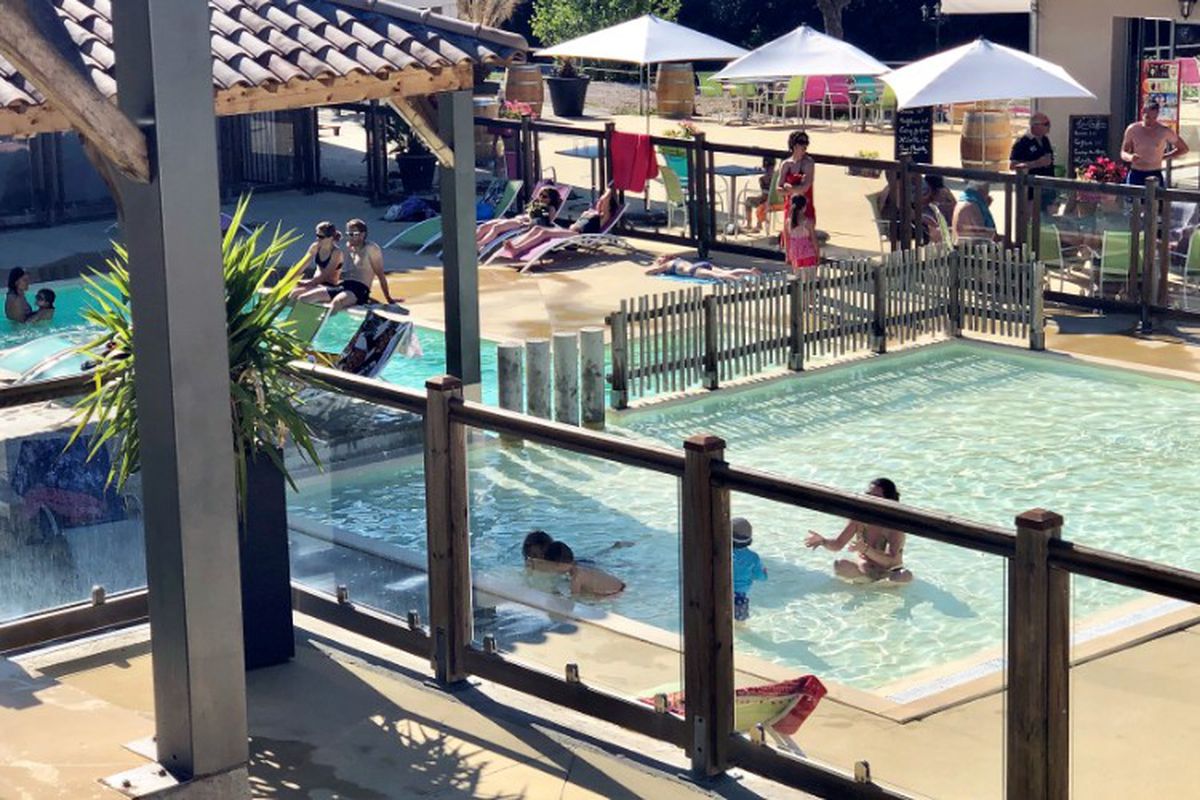 Camping Mazet Plage - Berrias-et-Casteljau - tarifs et avis - Camping ...