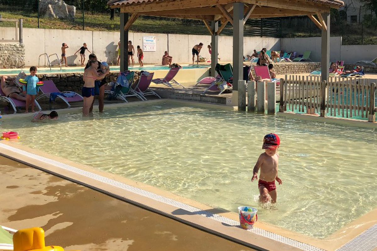Camping Mazet Plage - Berrias-et-Casteljau - tarifs et avis - Camping ...