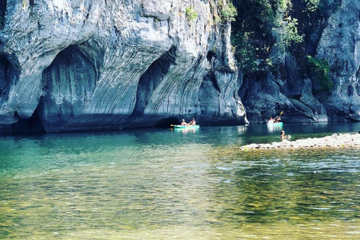 Camping Mazet Plage - Berrias-et-Casteljau - tarifs et avis - Camping ...