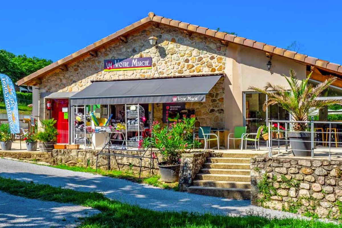 Camping Mazet Plage - Berrias-et-Casteljau - tarifs et avis - Camping ...