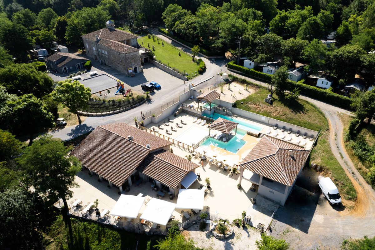 Camping Mazet Plage - Berrias-et-Casteljau - tarifs et avis - Camping ...