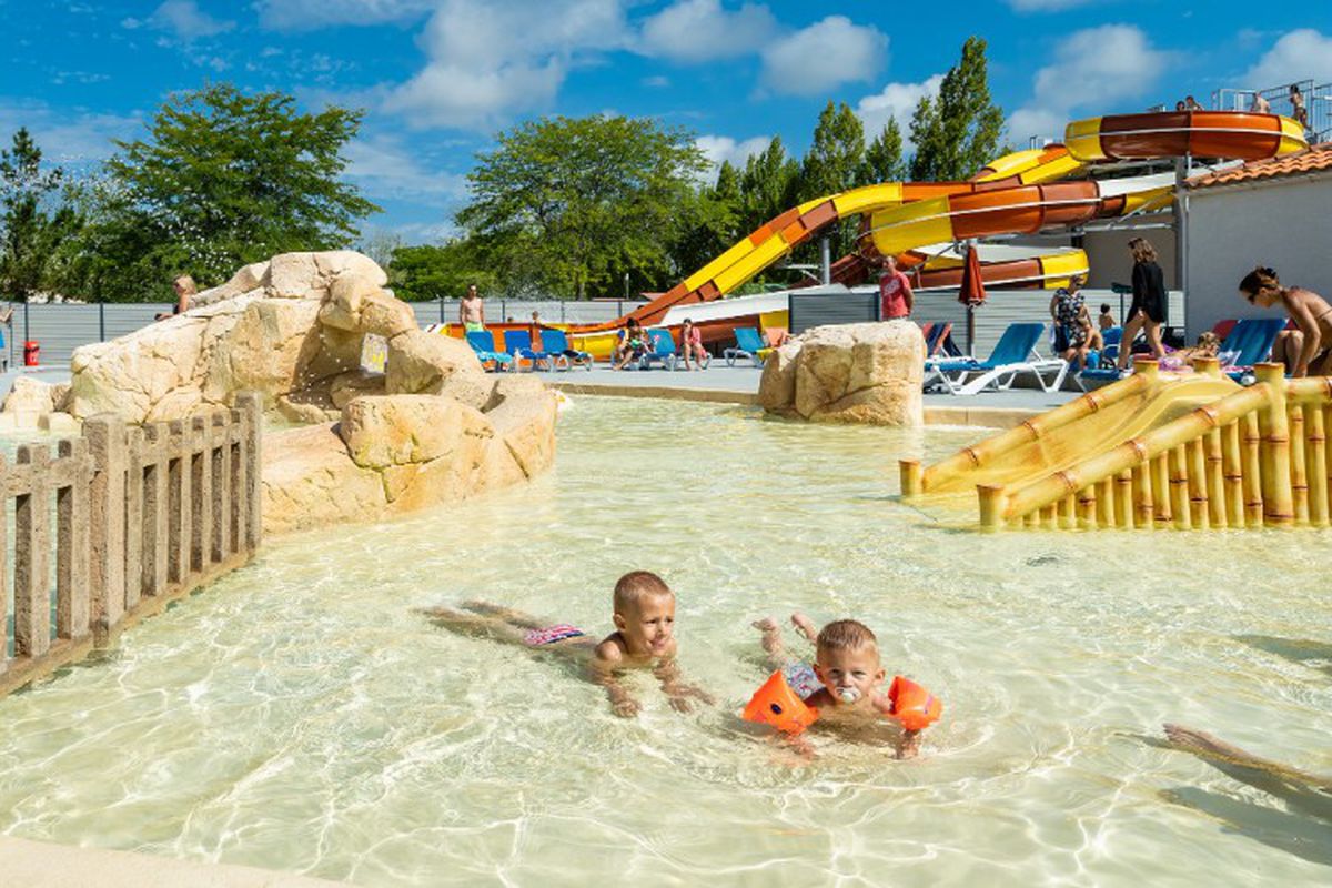 Camping Le Jard - Tranche-sur-Mer - tarifs et avis - Camping and co