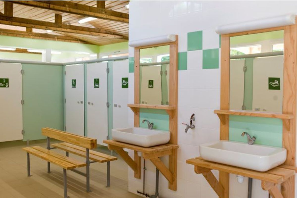 Camping Le Nid Du Parc - Villars-les-Dombes - tarifs et avis - Camping and co