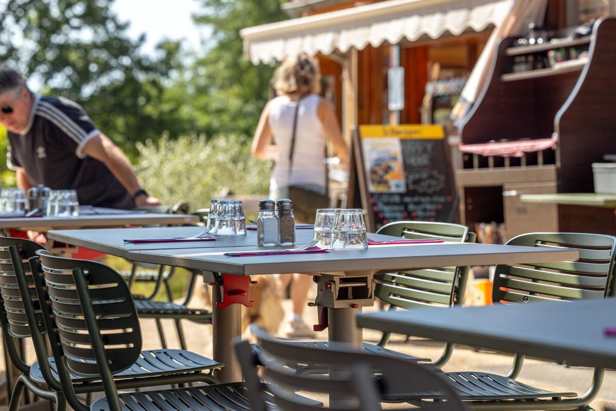 Camping Les Grottes de Roffy - Sainte-Nathalène - tarifs et avis ...