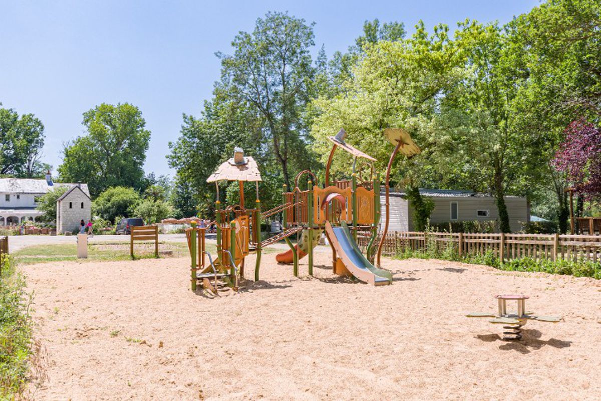 Domaine de la Breche - Varennes-sur-Loire - tarifs et avis - Camping and co