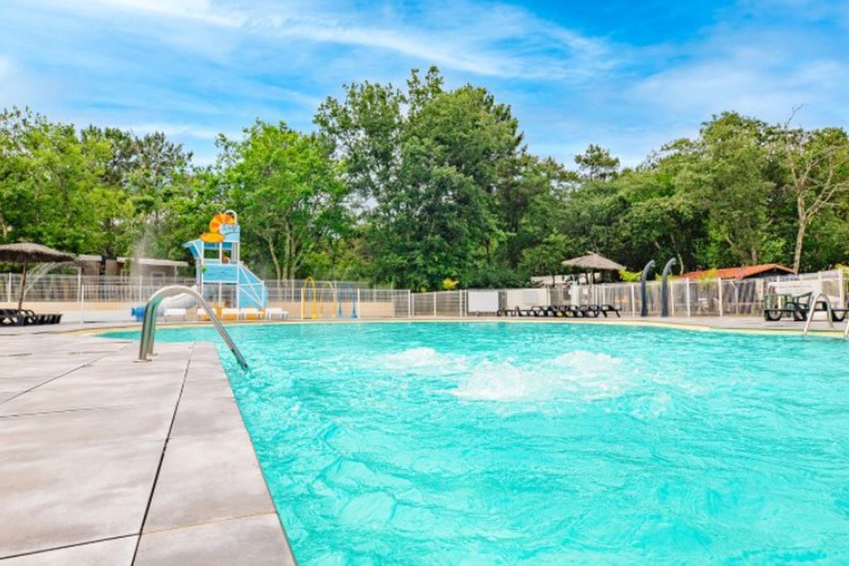 Camping Les Goelands - Arès - tarifs et avis - Camping and co