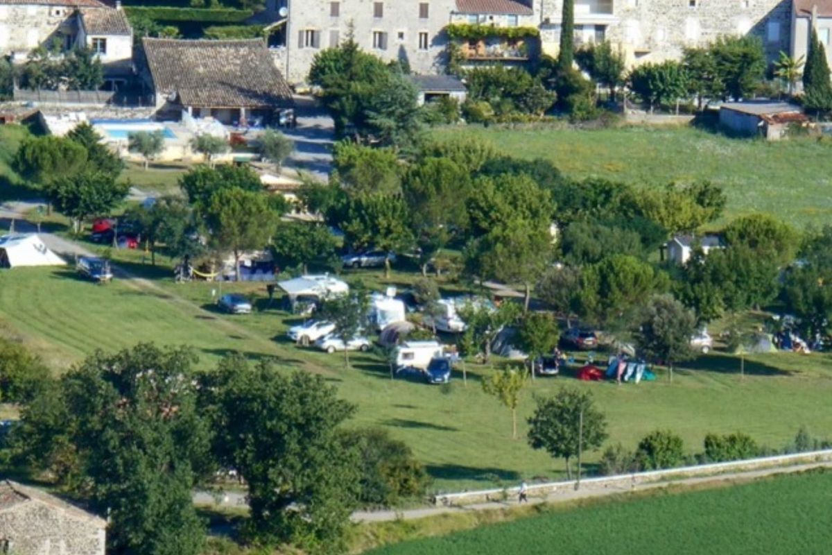 Camping Le Bardou - Saint-Germain - tarifs et avis - Camping and co