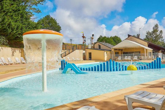 29 M² Caravan ∙ 2 Bedrooms ∙ 6 Guests - Lac de Pareloup