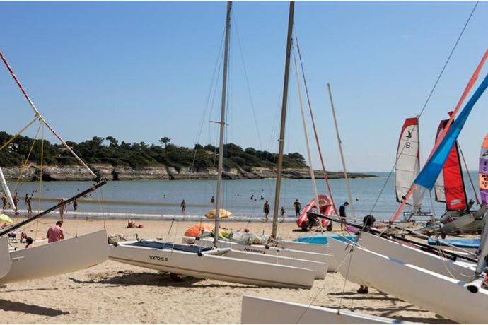 Camping Nauzan Plage - Vaux-sur-Mer - tarifs et avis - Camping and co