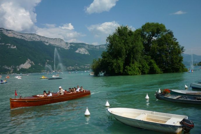 Camping Relais Du Léman - Messery - tarifs et avis - Camping and co
