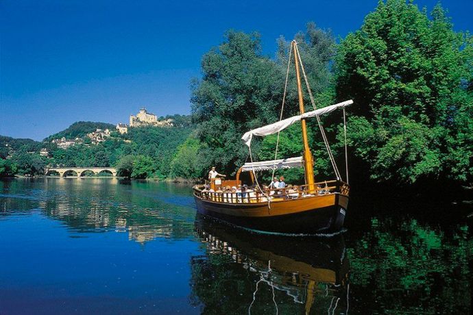 Camping La Garenne - Peyrignac - tarifs et avis - Camping and co