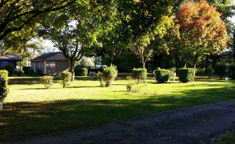 Camping La Rivière - Limousin
