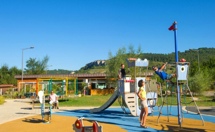 Camping Ecologique La Roche D'ully - Bourgogne-Franche-Comté